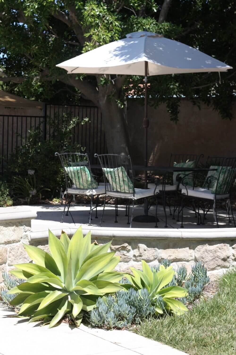 Raised Patio Edging Ideas: 10 Tricks to Edge a Raised Patio!